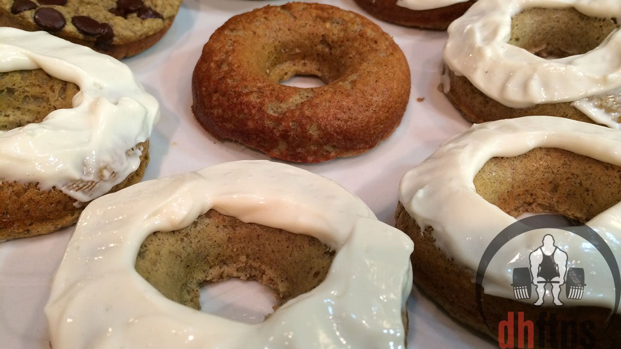 My cousin made some protein donuts that literally look like shit lmao ...